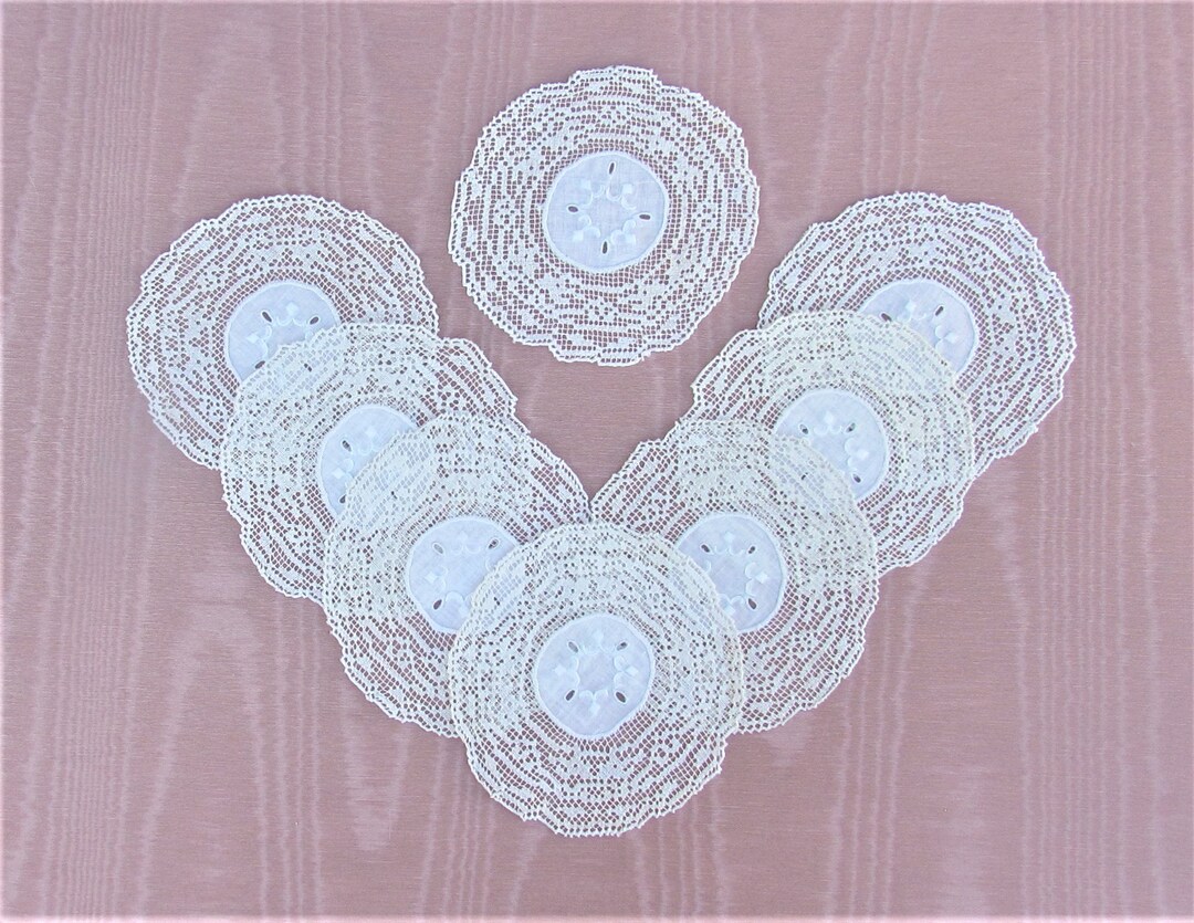 Set of 8 Small Embroidered Doilies With Filet Lace - Etsy