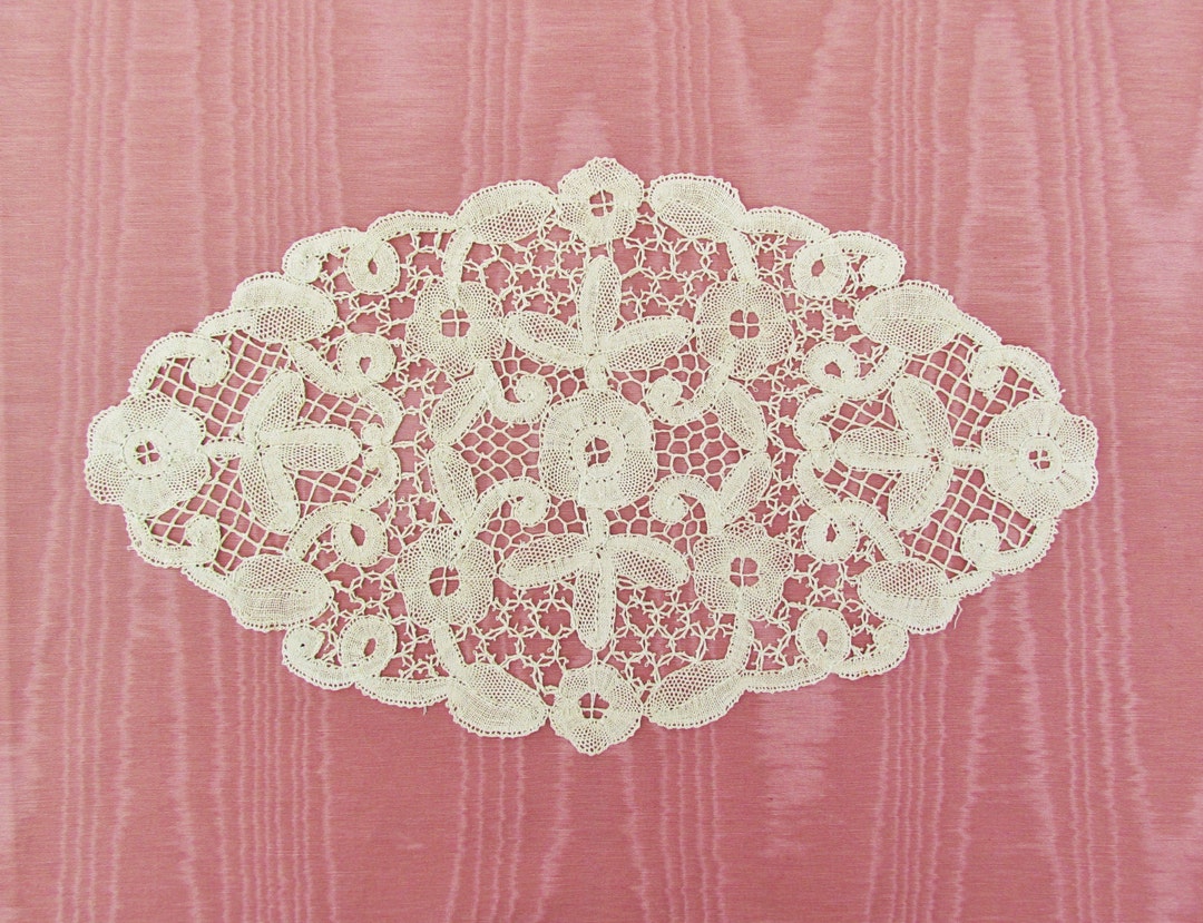 Vintage Bobbin Lace Doily, C.1920's Hand Made Bloemwerk Lace Doily ...