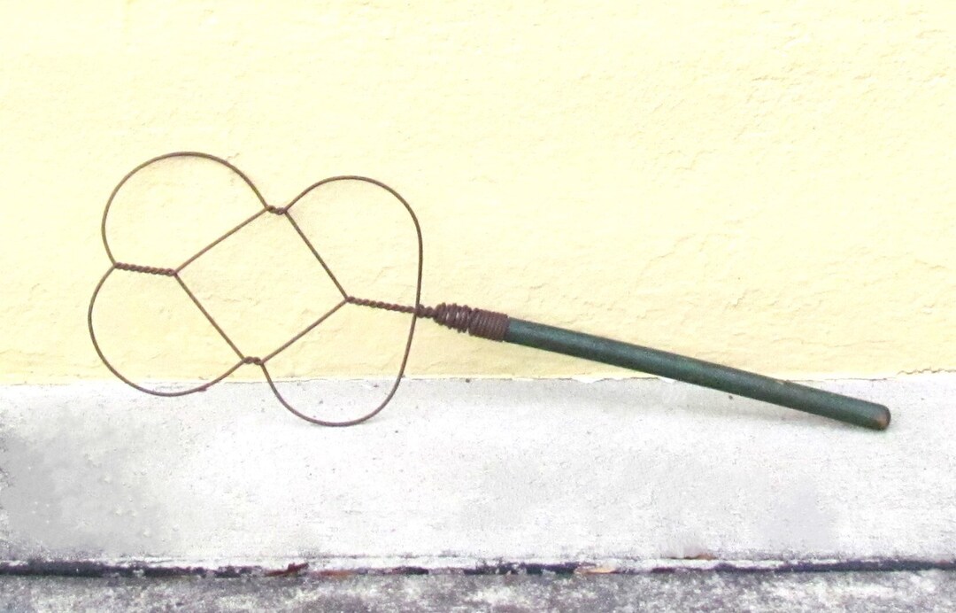 Antique Carpet Beater, Wire Rug Beater With Wooden Handle - Etsy