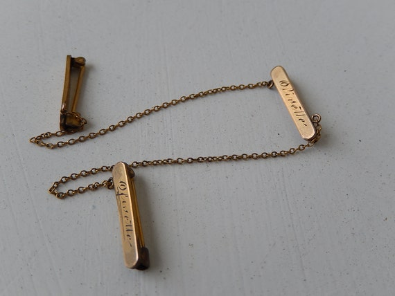 Antique Brooch Safety Chain - Hayward Jewelry - Gold… - Gem