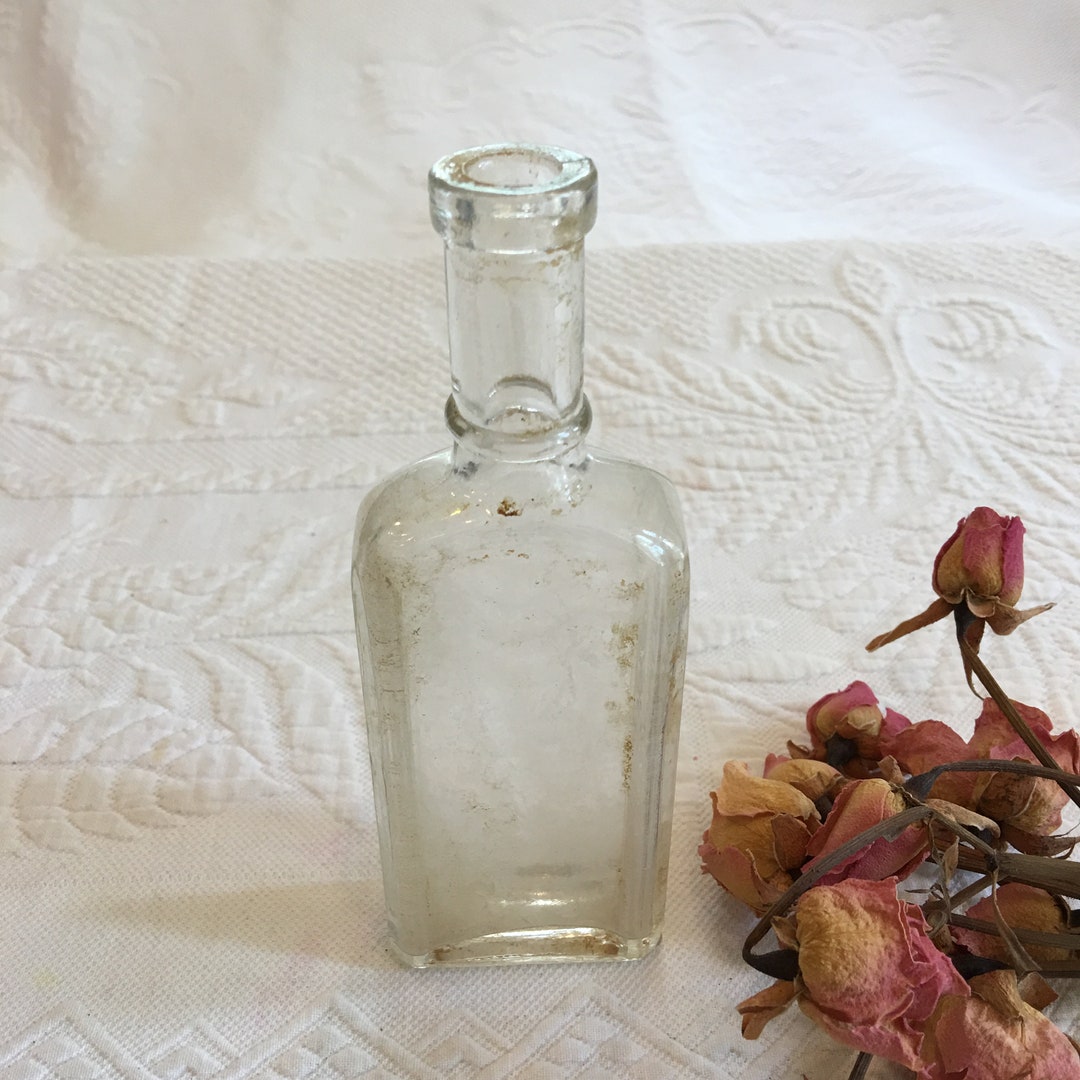 Vintage A & P Extract Bottle. Molded Identification Down Both Sides ...