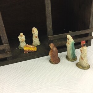Vintage Nativity Stable in Wood With Set of Chalkware Figurines. Mary ...