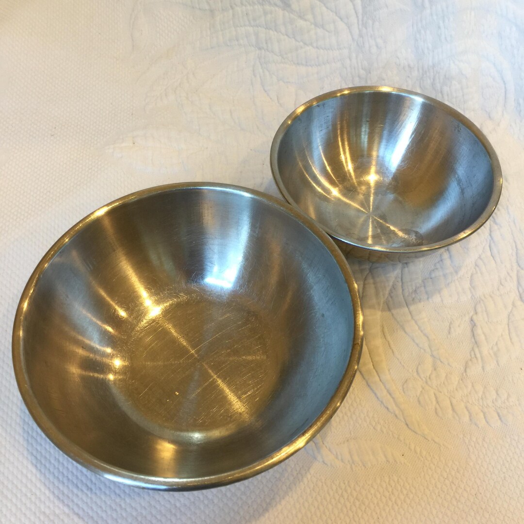 Vintage Stainless Steel Mixing Type Bowls. Small Mixing Bowls ...