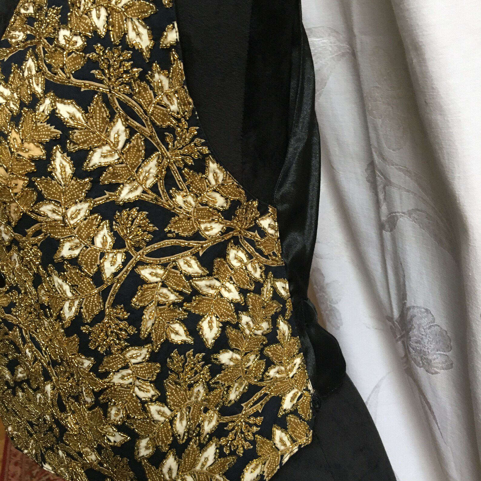 Vintage Beaded Leaf Vest. Arise 65 Cotton 35 Rayon Small Vest W/ Gold ...