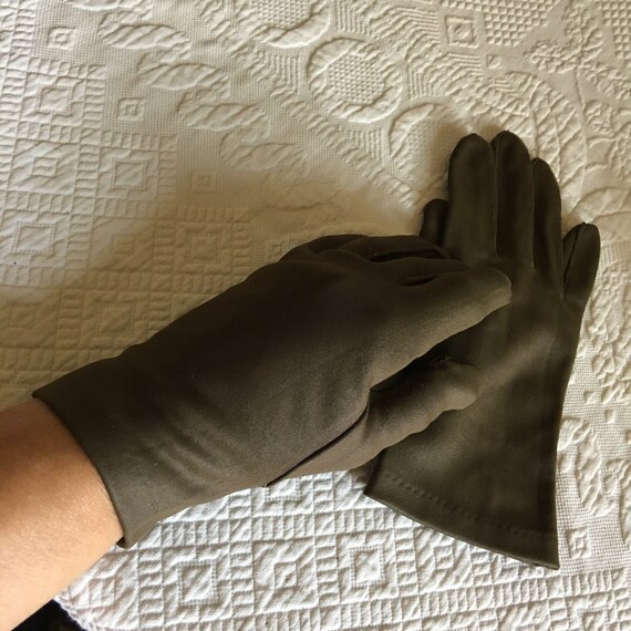 Vintage Short Olive Green Gloves. Nylon Gloves With W… - Gem