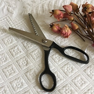 Vintage Pinking Shears. Deluxe Kleencut Pinking Shears for Cutting ...