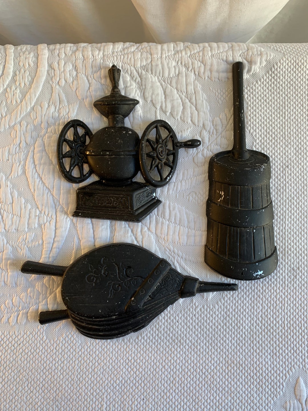 Vintage 1966 Sexton Cast Aluminum Early American Wall Decorations ...