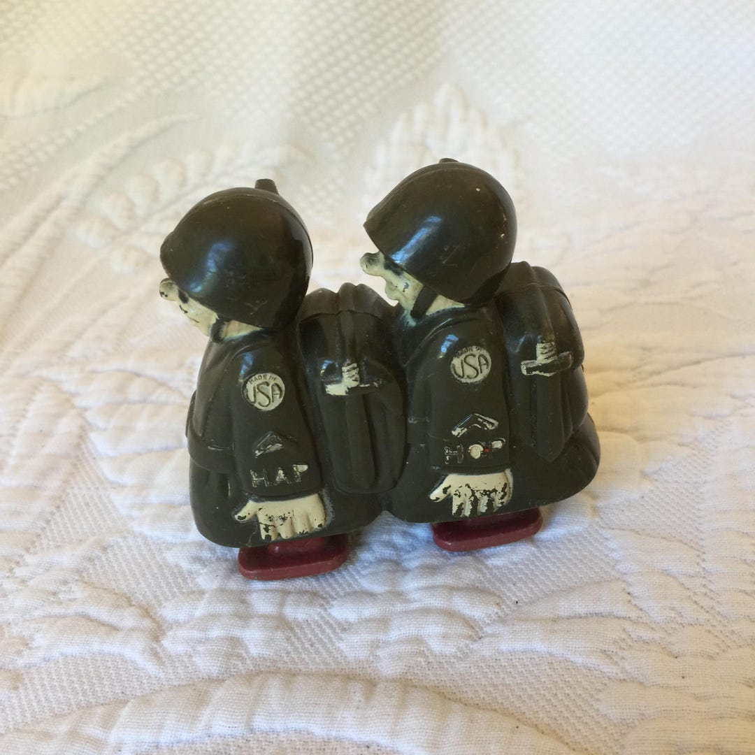 Vintage 1960s MARX Ramp Walker Plastic Hap Hop Toy Soldiers. Charming ...