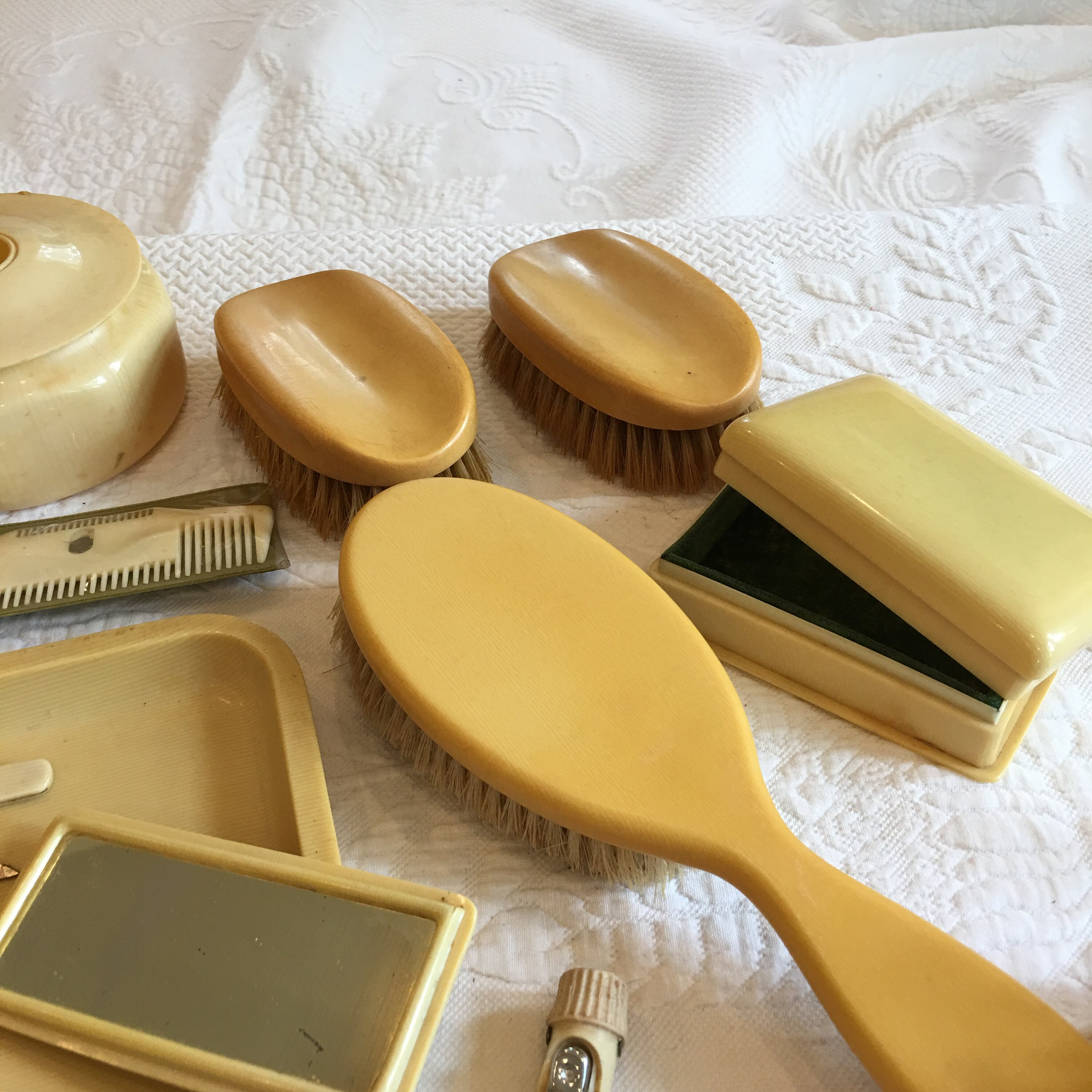 Vintage Celluloid Vanity Set. Tray Frame Hair Saver 6 | Etsy