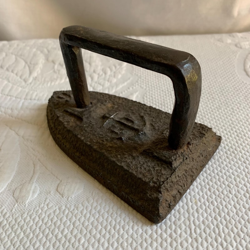 Antique Cast Iron Irons - Etsy