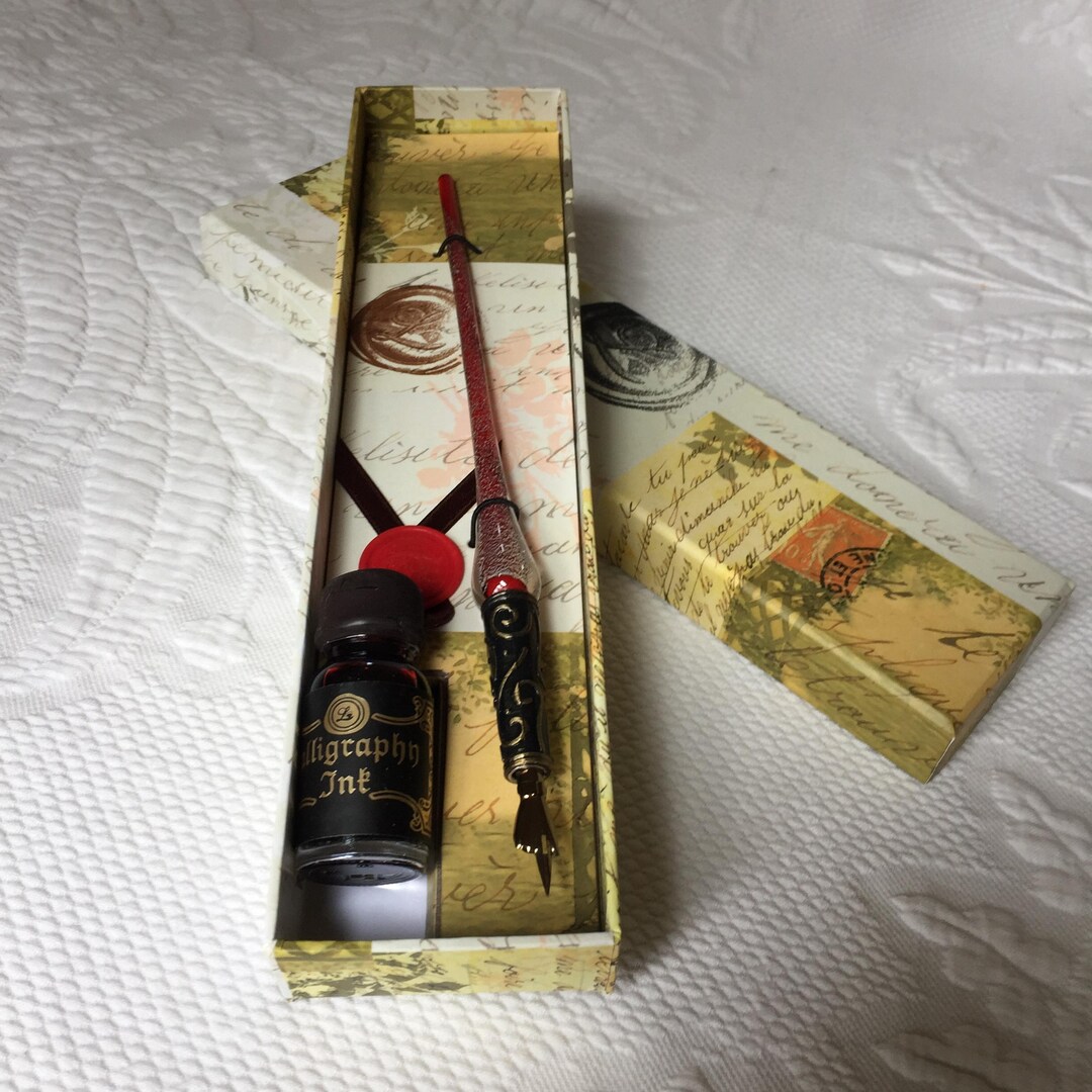 Vintage Blown Glass Quill Pen and Bottle of Ink. Calligraphy Ink With ...