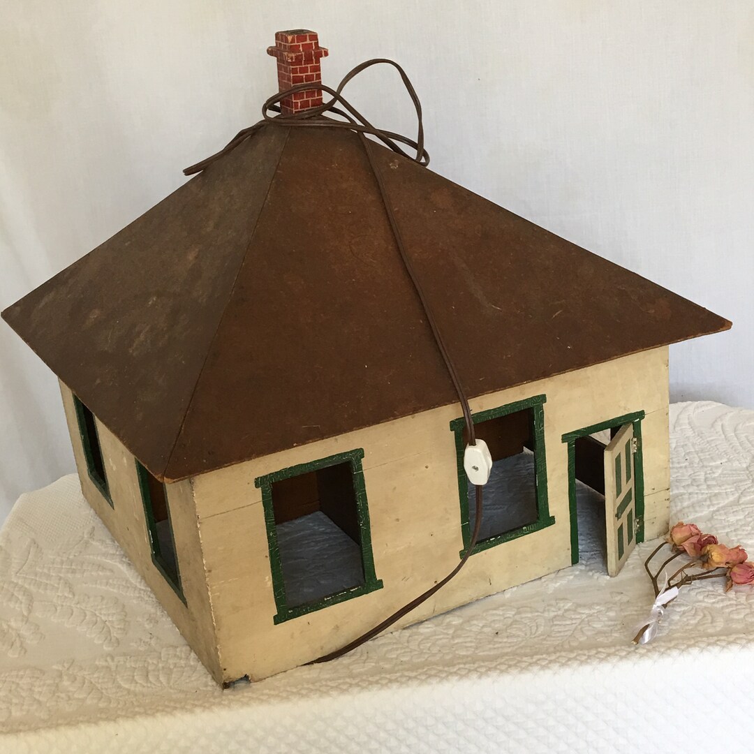 Antique Train Track Train Building. Lighted Railroad Building With 5 ...