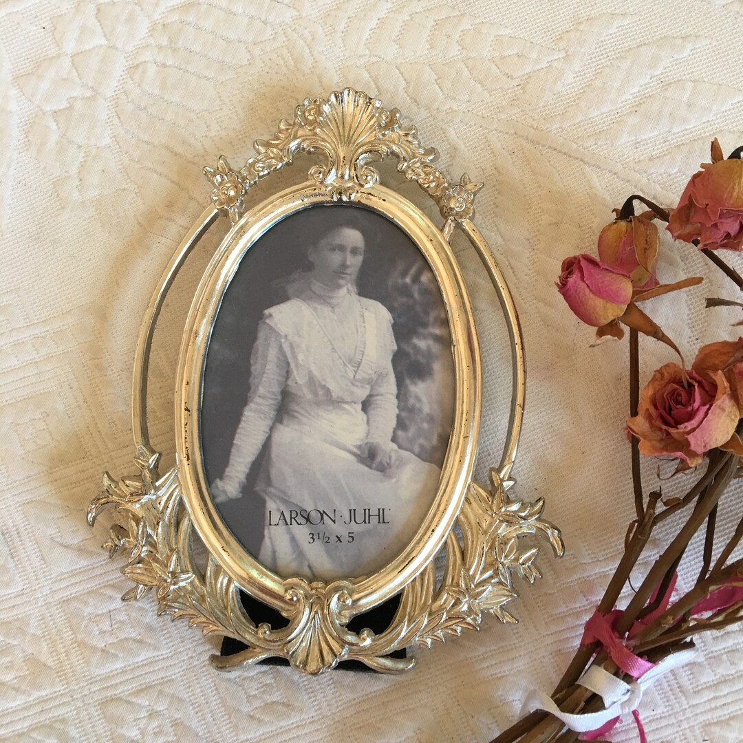 Victorian Style Silver Metal Oval Frame. Black Flocked Tabletop Stand ...