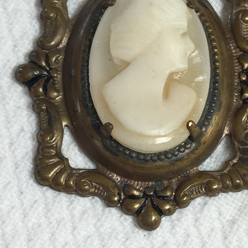 Antique Victorian Cameo Pendant. Carved Cameo in Gold Metal - Etsy