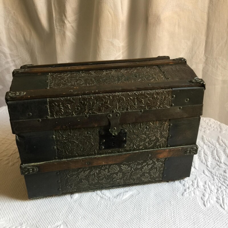 Trunk Tin - Etsy