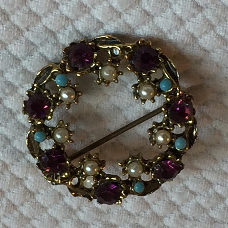 Vintage Pearl Circle Pins - Etsy