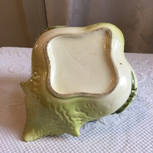 Vintage Hulls Pottery Duck Planter. Plant Your Favorite Plant in This ...