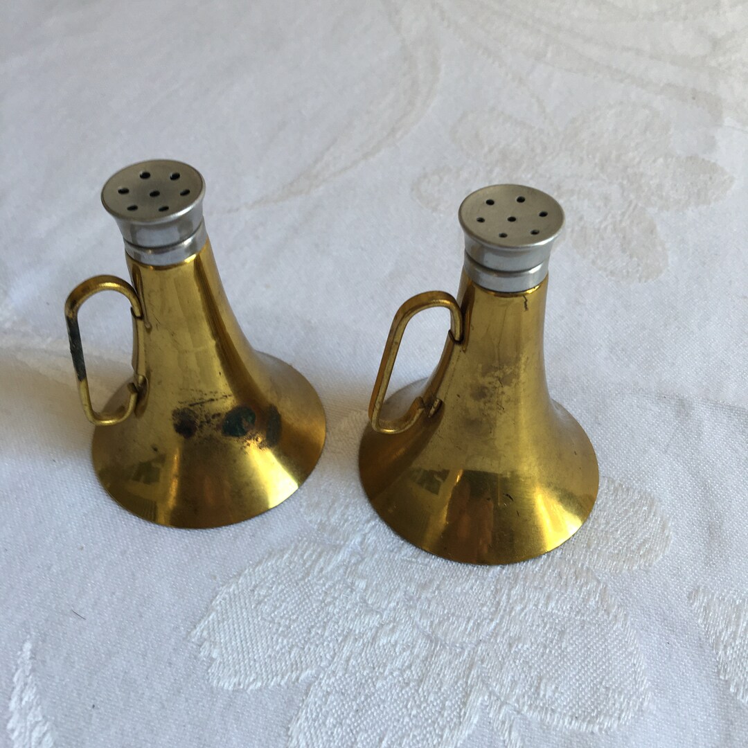 Vintage Hunting Horn Salt and Pepper Shakers. Glass Inserts Surrounded ...