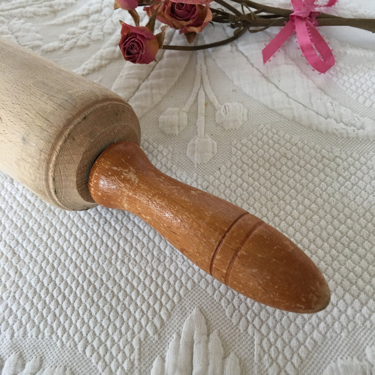 Vintage Hand Turned Roller Rolling Pin. Wooden Rolling Pin With ...