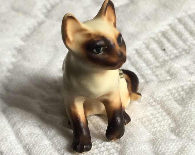 Vintage Mini Siamese Cat With Shiny Eyes. George Imports Realistic ...