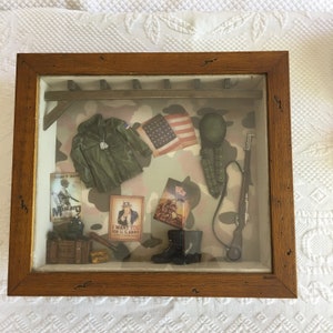 Vintage Shadowbox U.S. Army Gear Shadow Box, Complete and Ready to Hang ...