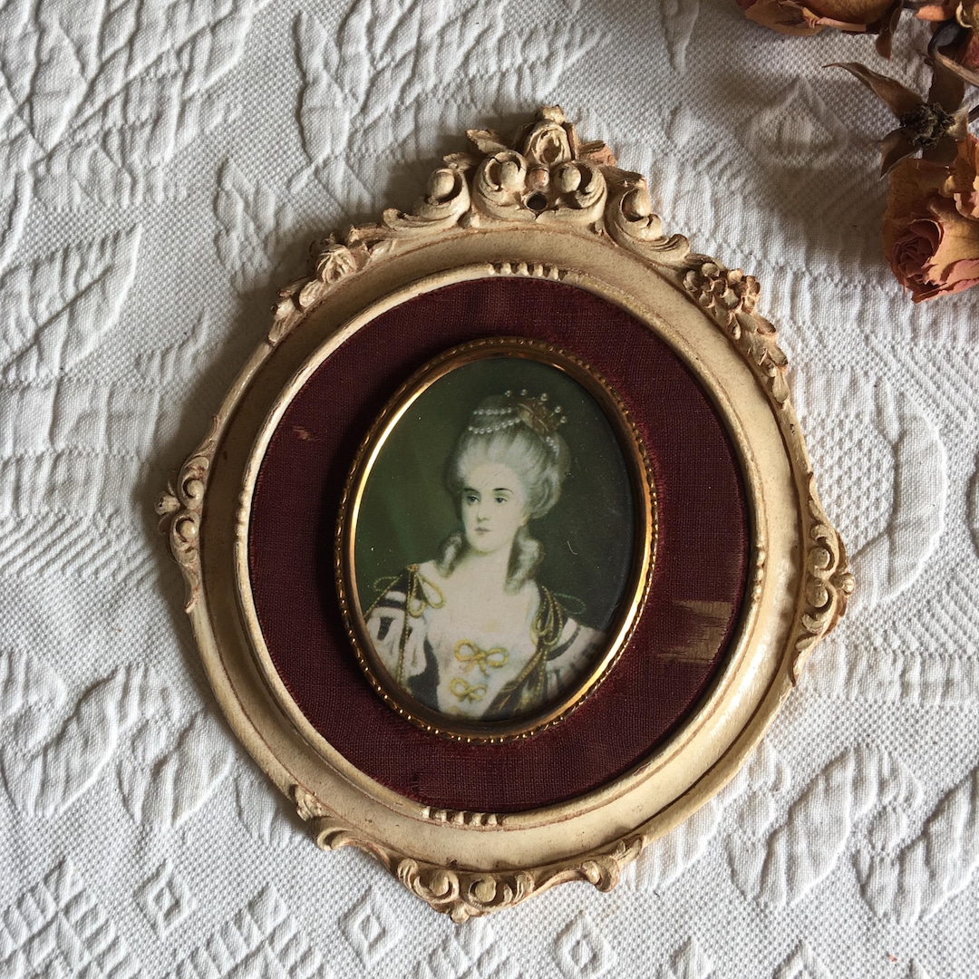 Antique Oval Fancy Lady Molded Frame. Lady in Domed Glass Oval Frame ...