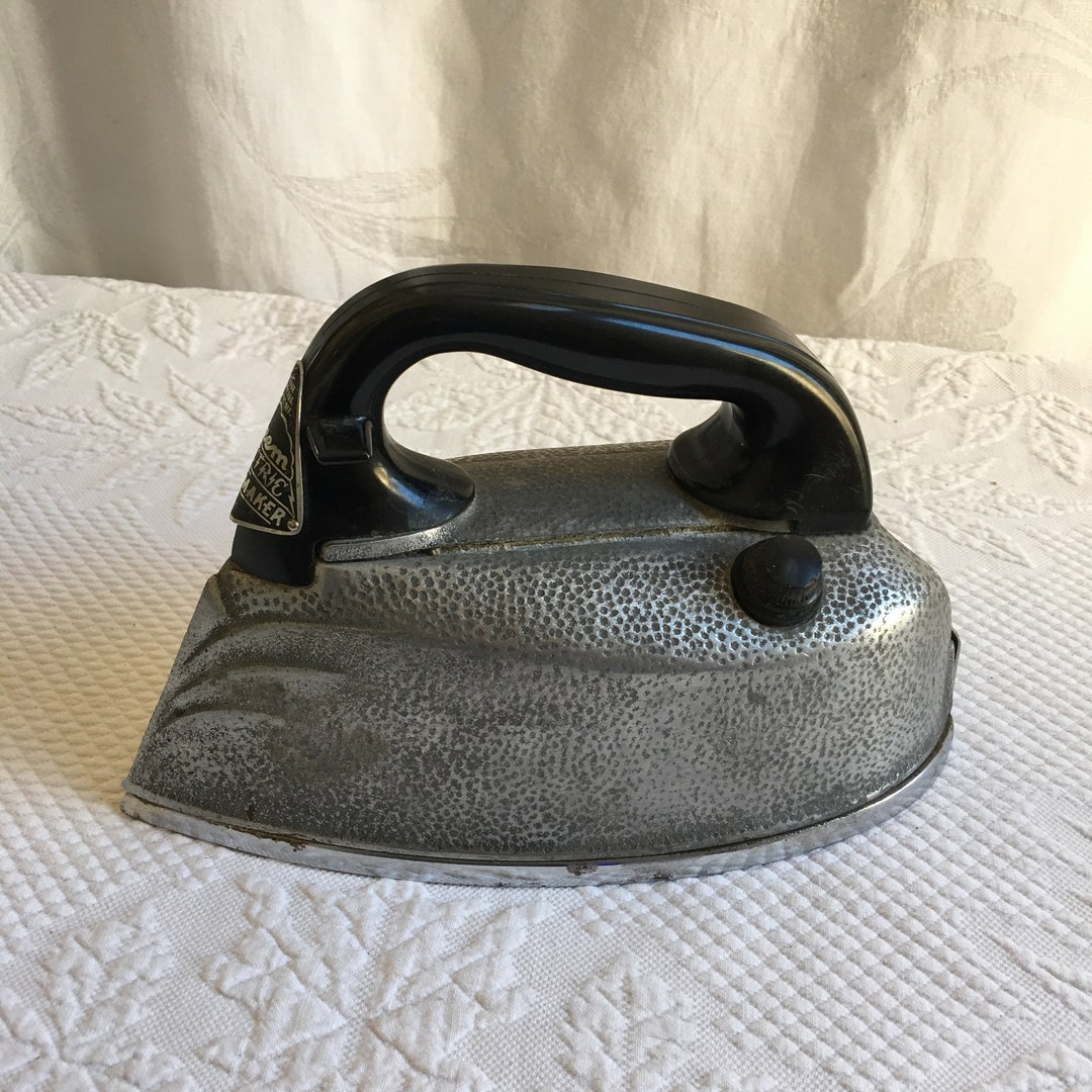 Vintage Steem Electric Pacemaker Iron. Pewter Look Hammered and ...