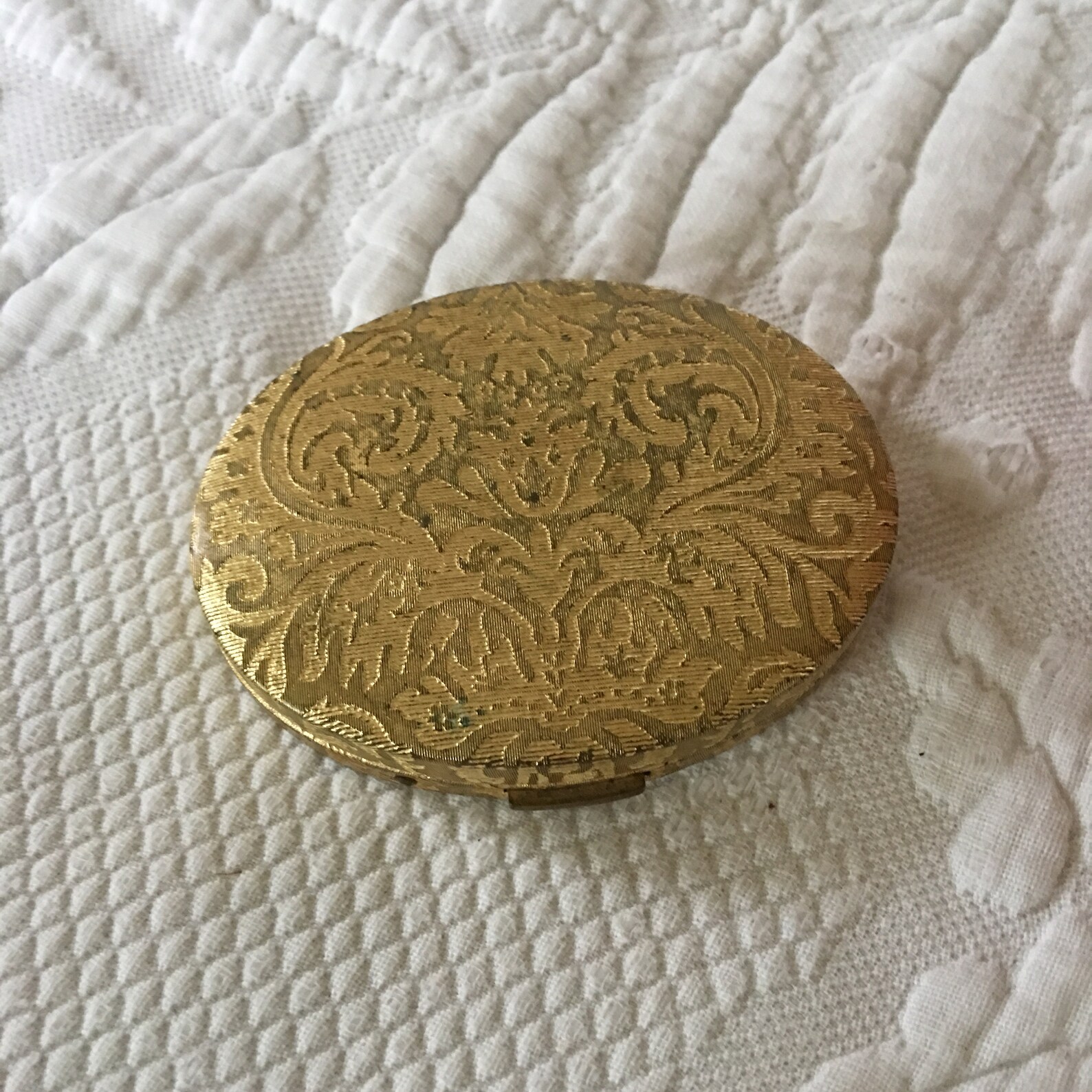 Vintage Avon Oval Powder Compact. Swirling Designs in Dull and - Etsy