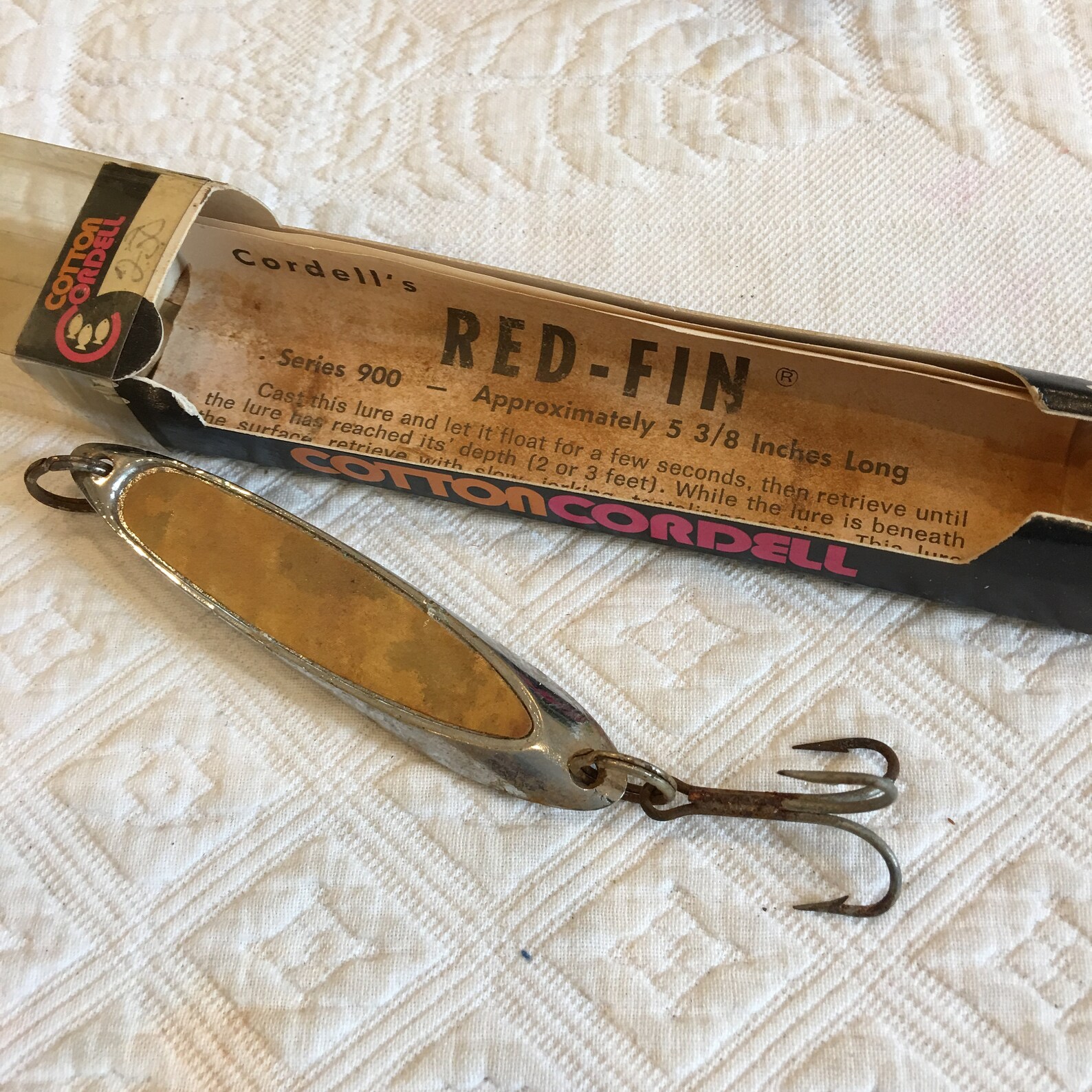 Vintage Red Fin Fish Lure. Cotton Cordell Series 900 Fishing Lure Hook ...