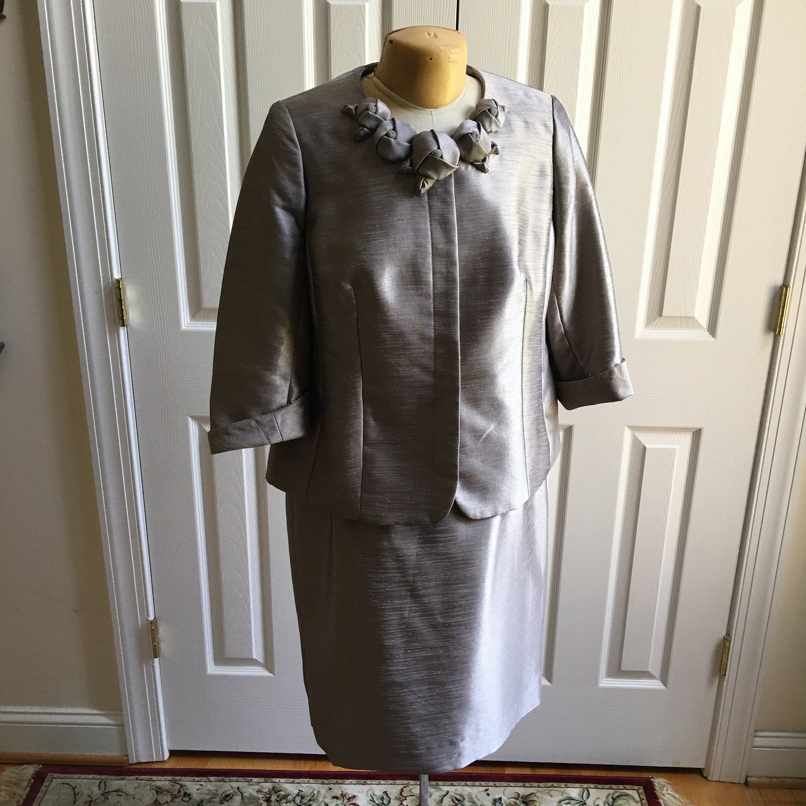 Vintage Kasper 14W Gray Silk Ladies Suit With Dimensional | Etsy