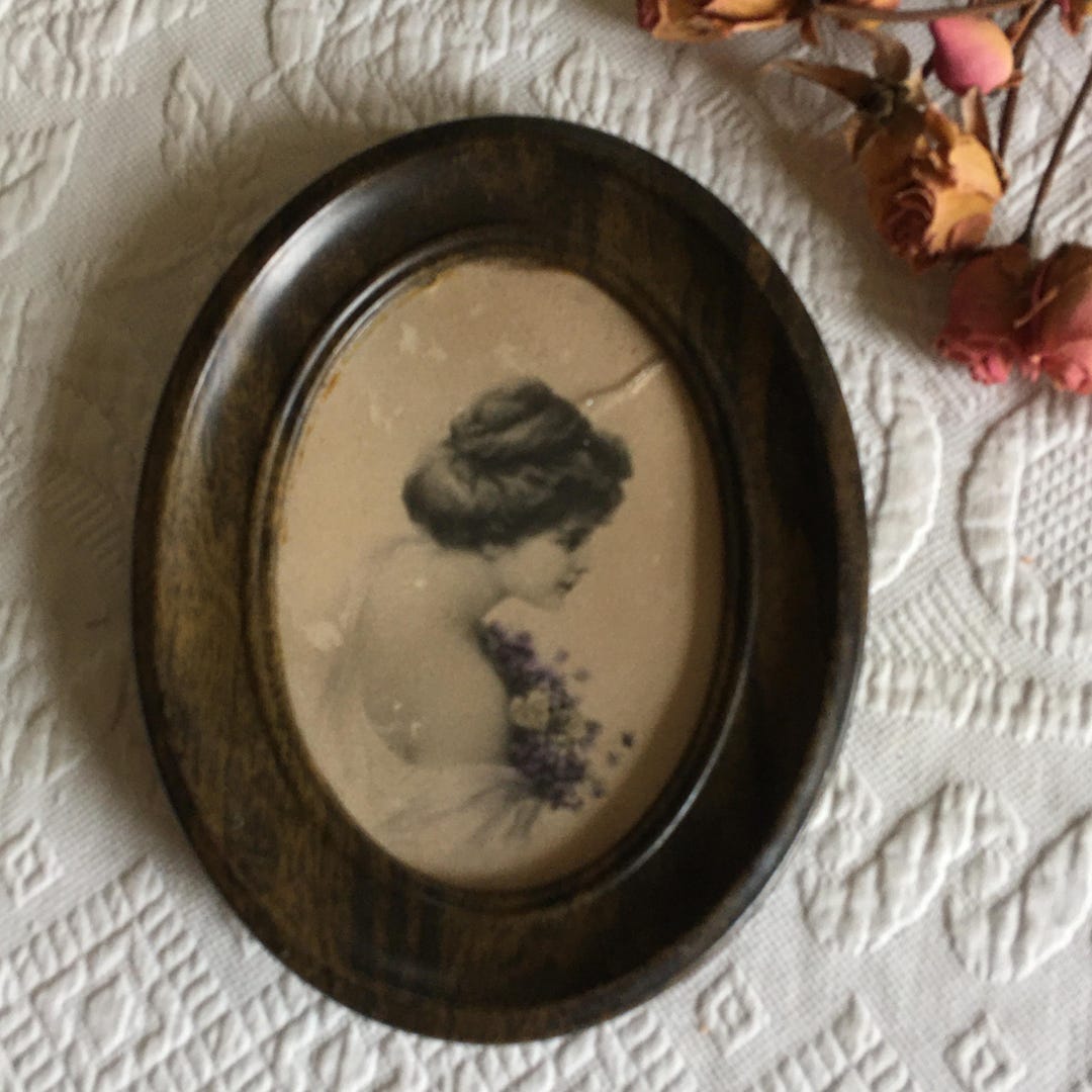Antique Faux Wood Grain Metal Victorian Frame With Beautiful Lady ...
