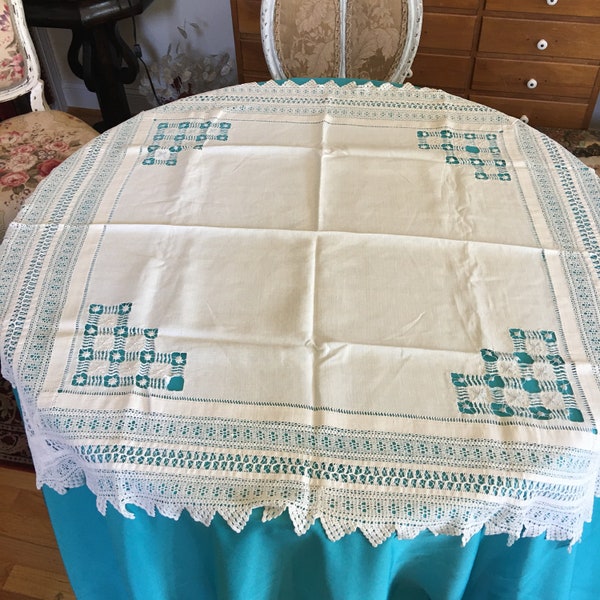 Square Table Topper - Etsy