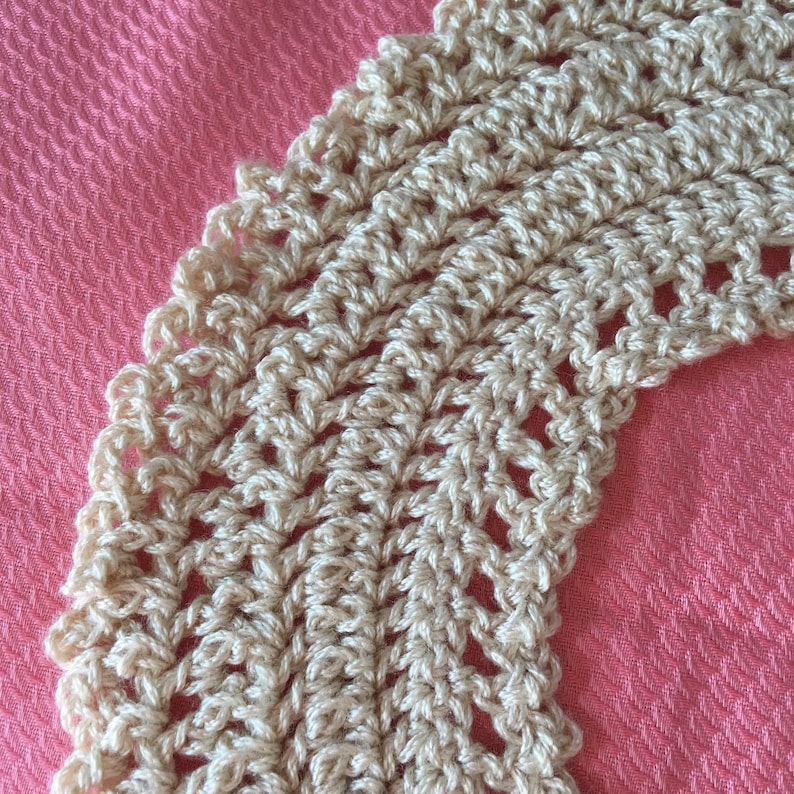 Vintage Peter Pan Style Crocheted Collar. Wintery off White - Etsy