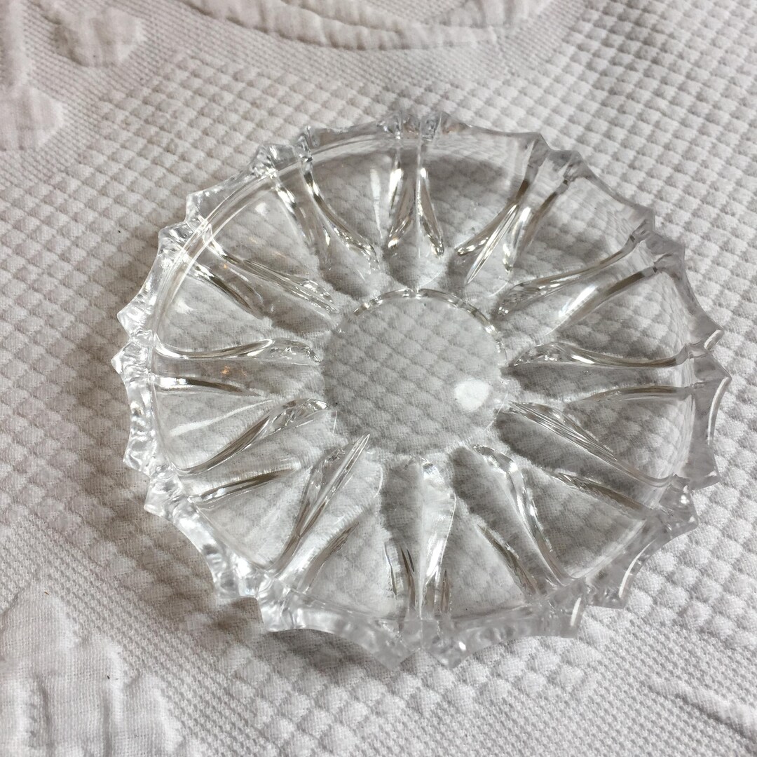 Vintage 8 Crystal Glass Coasters. Beautiful Crystal Scalloped and ...