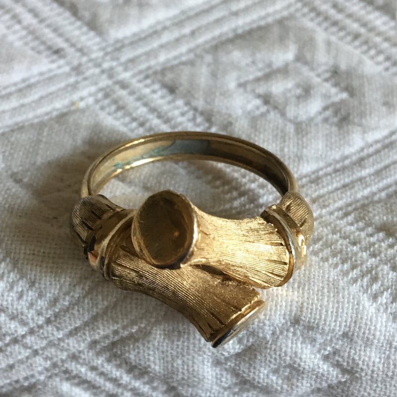 Avon Ring - Etsy