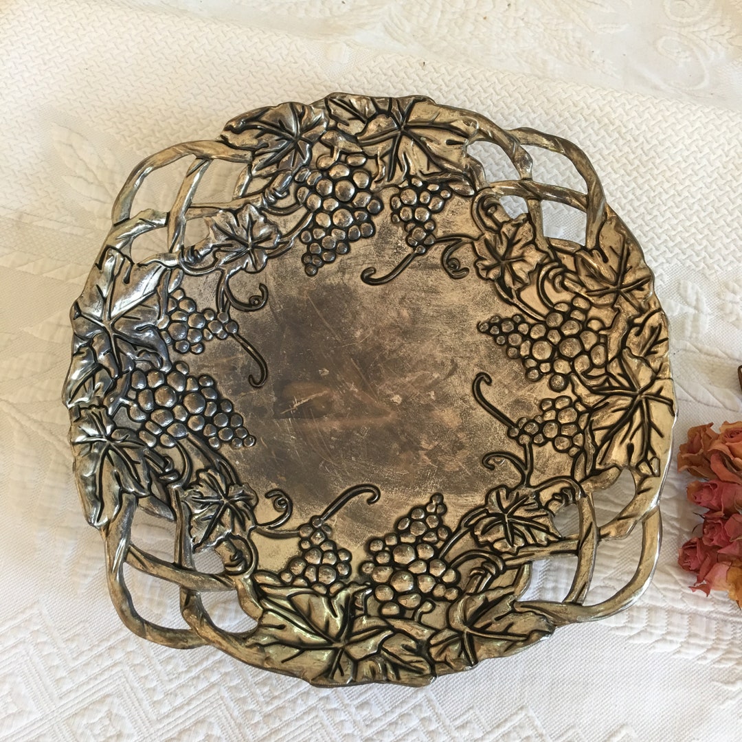 Vintage Godinger Platter. Silver Plate Grape Cluster and Leaves Platter ...