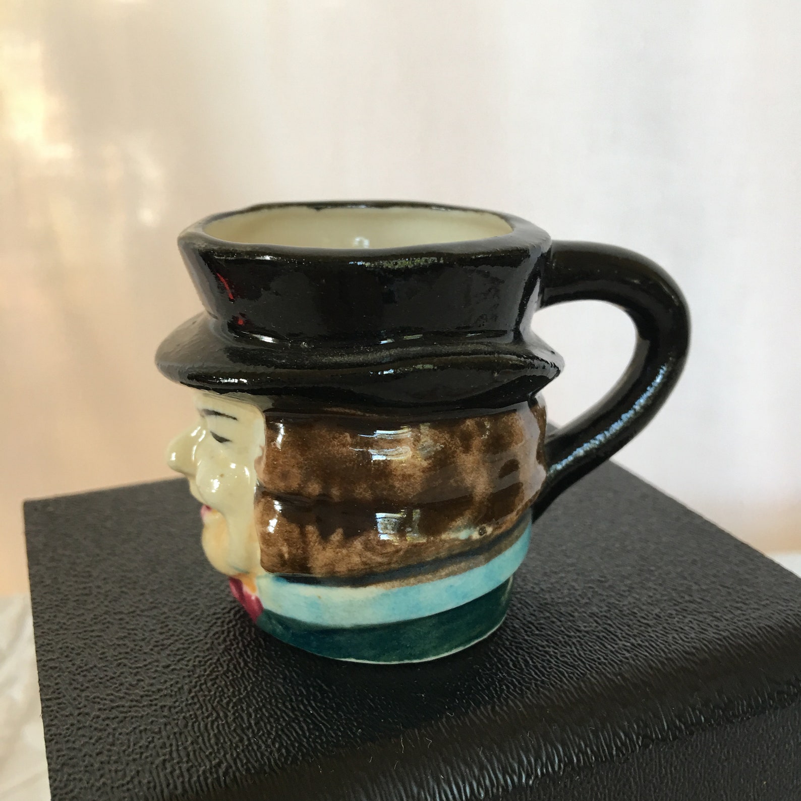 Vintage Toby Style Small Mug. Mans Face and Hat With Long Hair, Collar ...