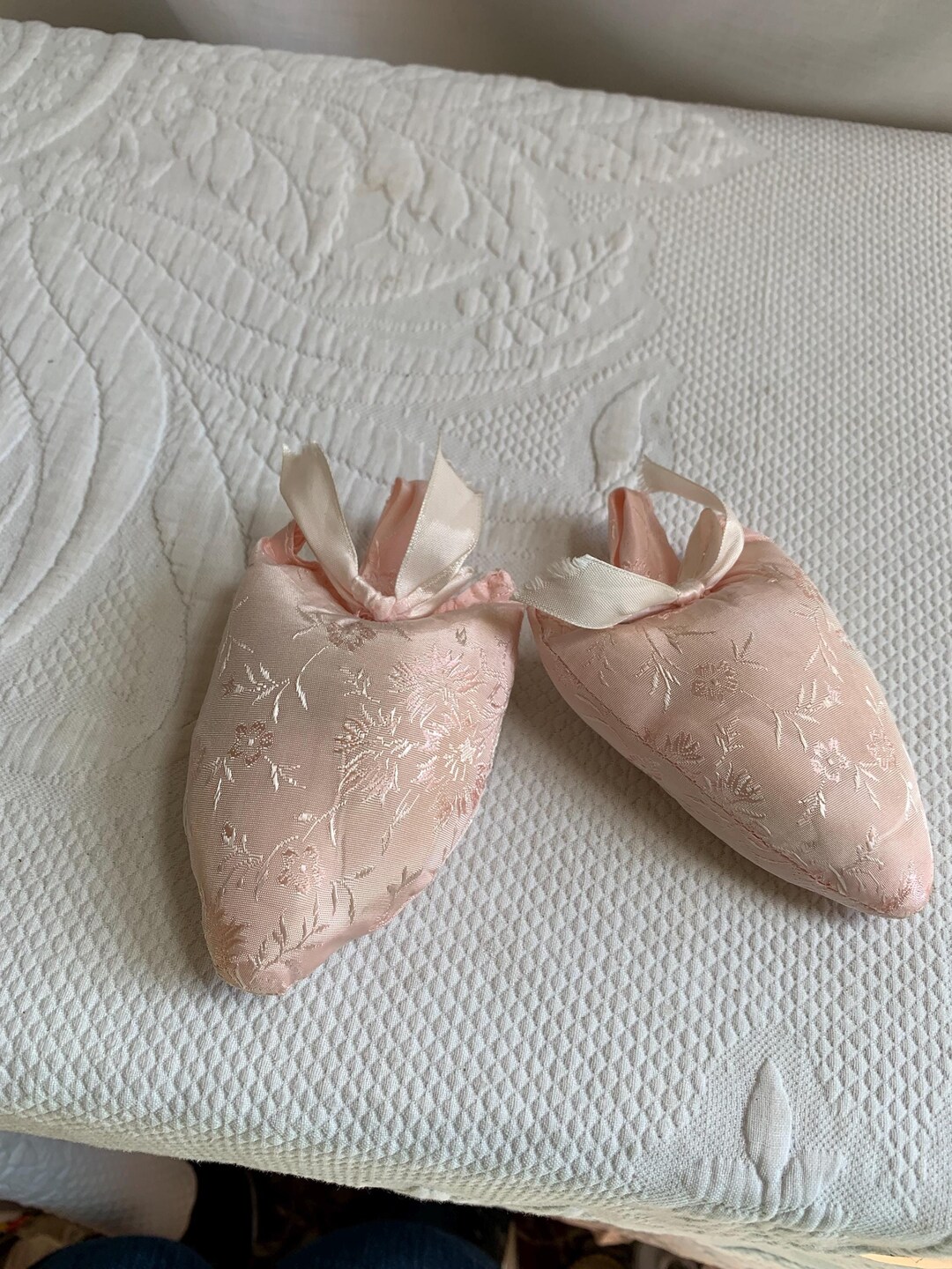Vintage Satin Brocade Shoe Shaper Deodorizers. Peach Fabric Stuffed ...