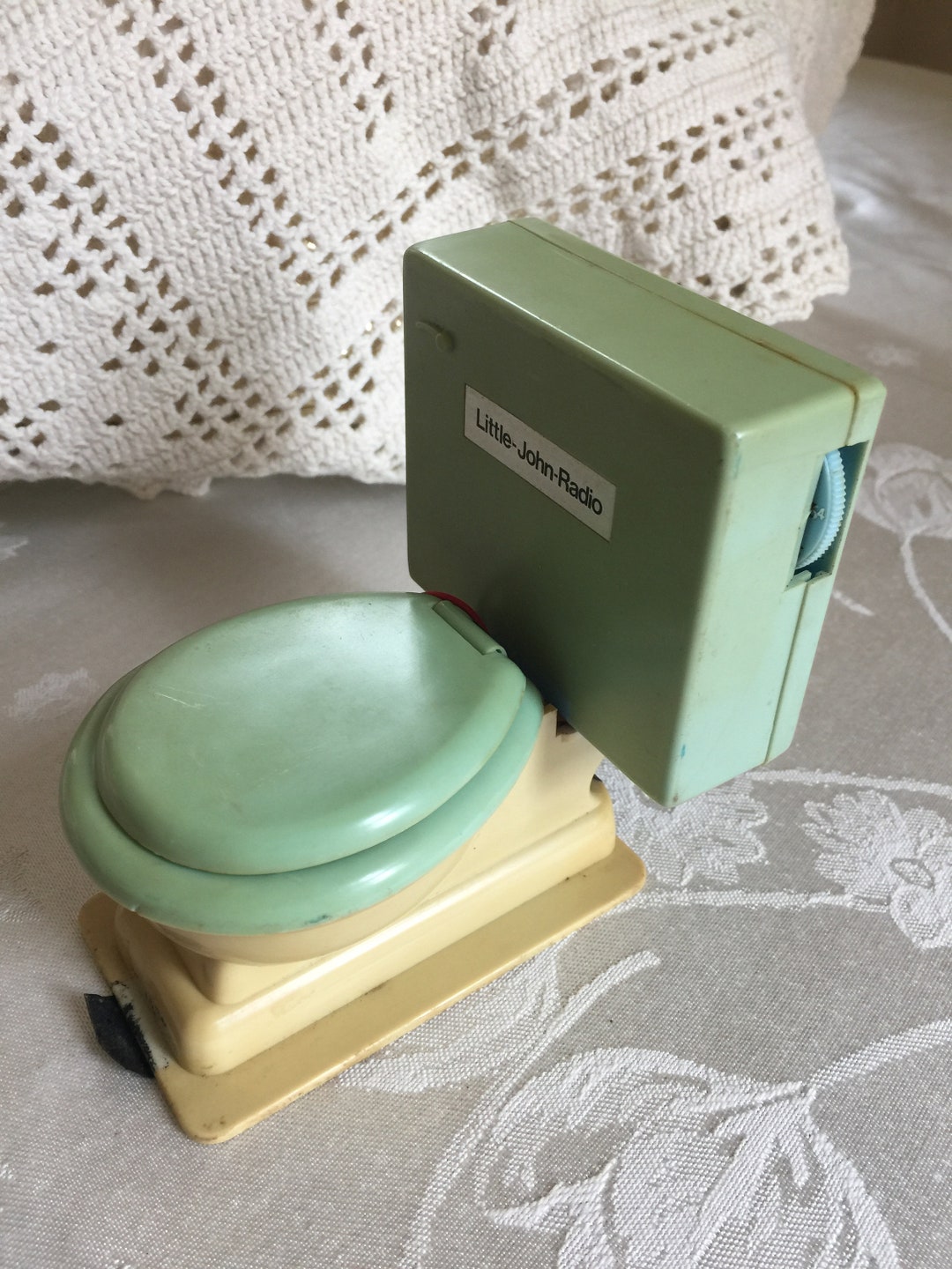 Vintage Deville Little-john-radio. Toilet Transistor Radio. Speaker ...