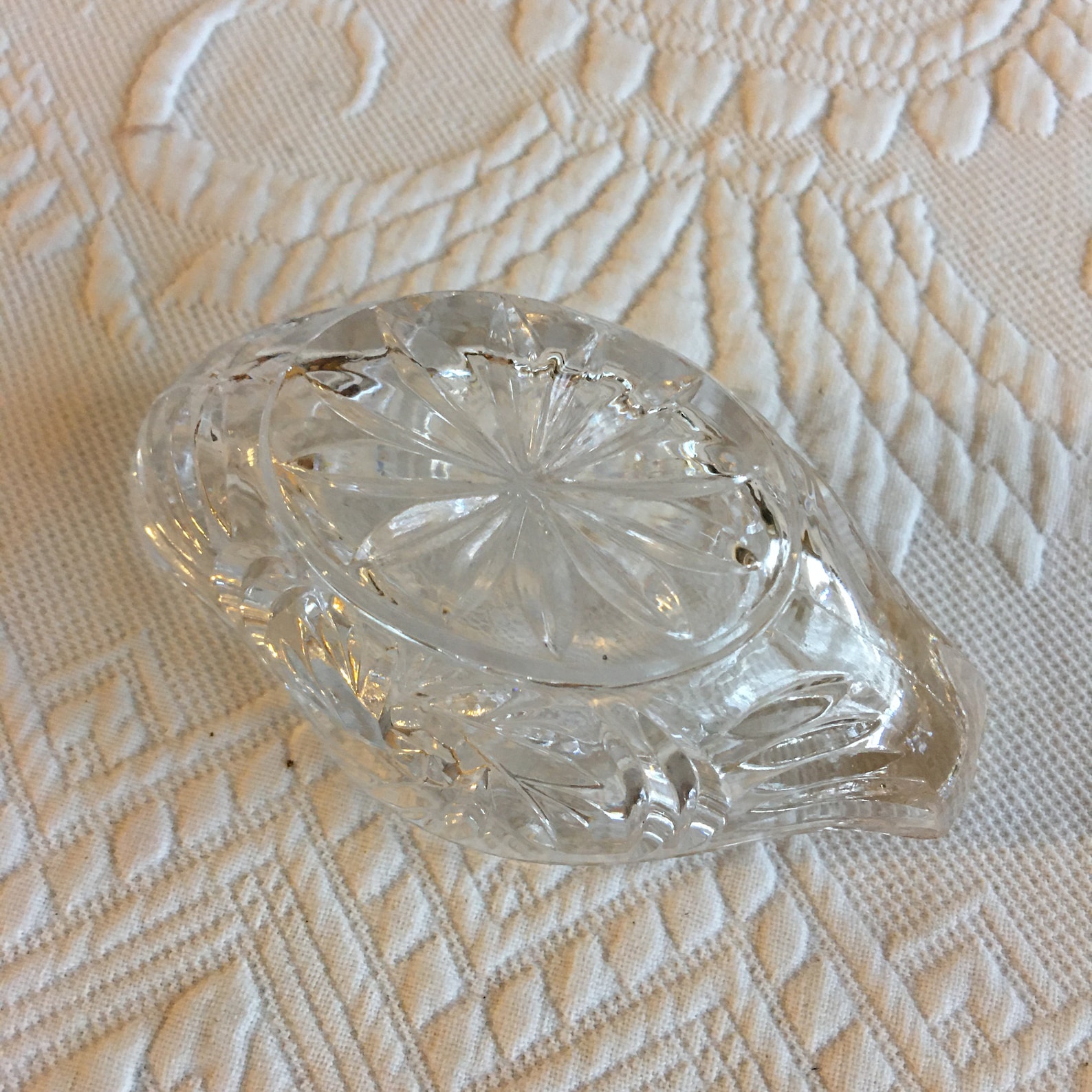 Vintage Pressed Glass Crystal Swan Dish With Lid. Beautiful Glass ...