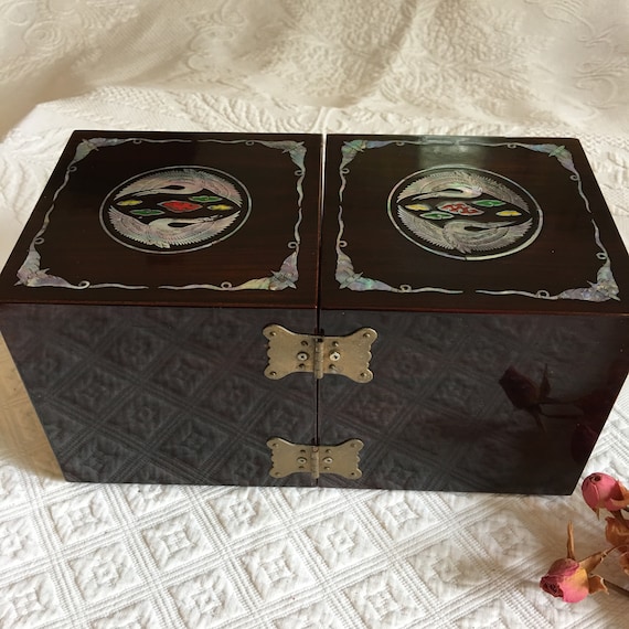 Vintage Asian Folding Jewelry Box. Mother of Pearl Cr… - Gem