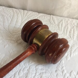 Vintage Wood Gavel. Large Wood and Brass Gavel Barely Used. Beautiful ...