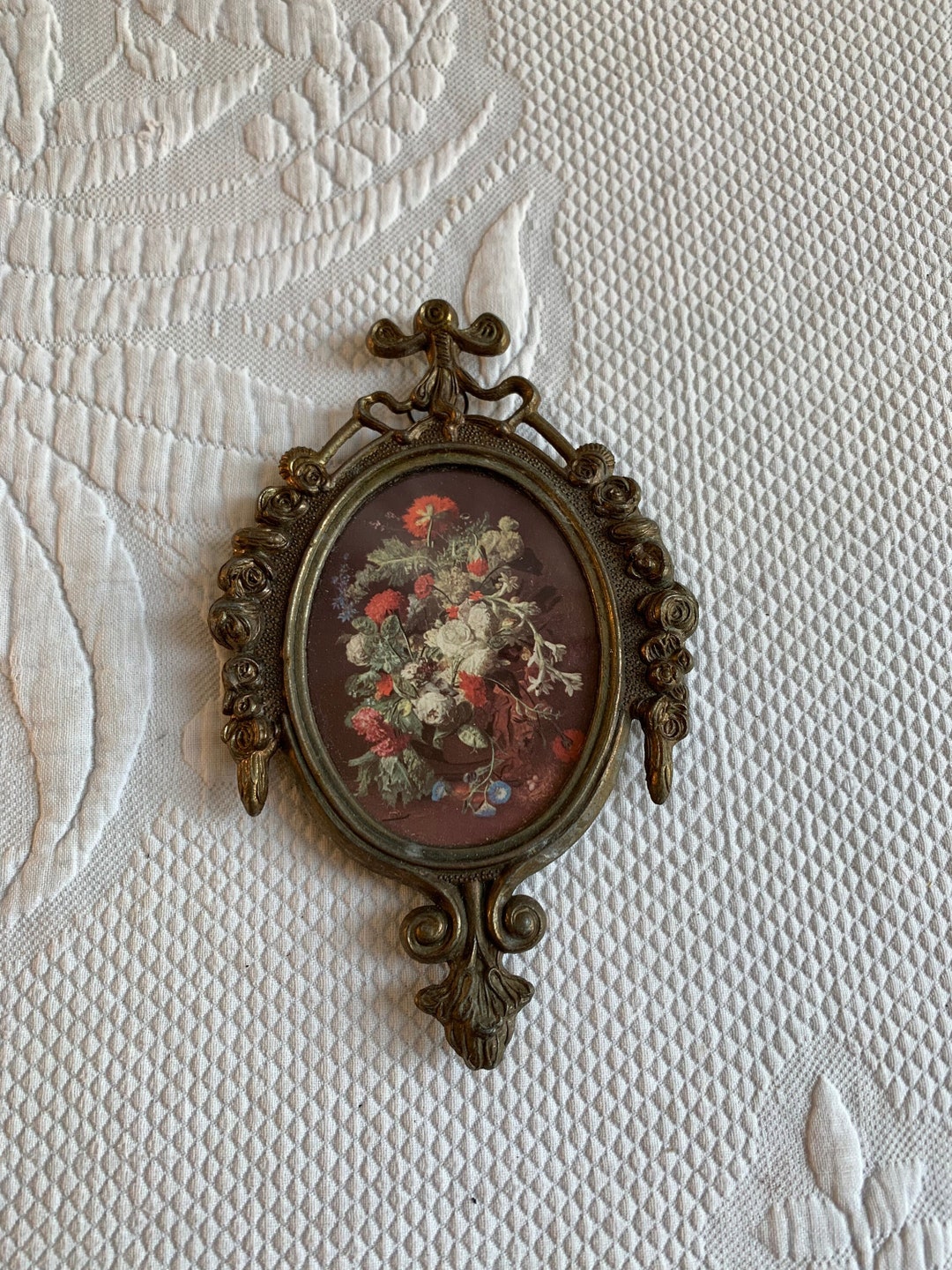 Victorian Fancy Cast Picture Frame. Made in Italy. Gold Openwork Oval ...