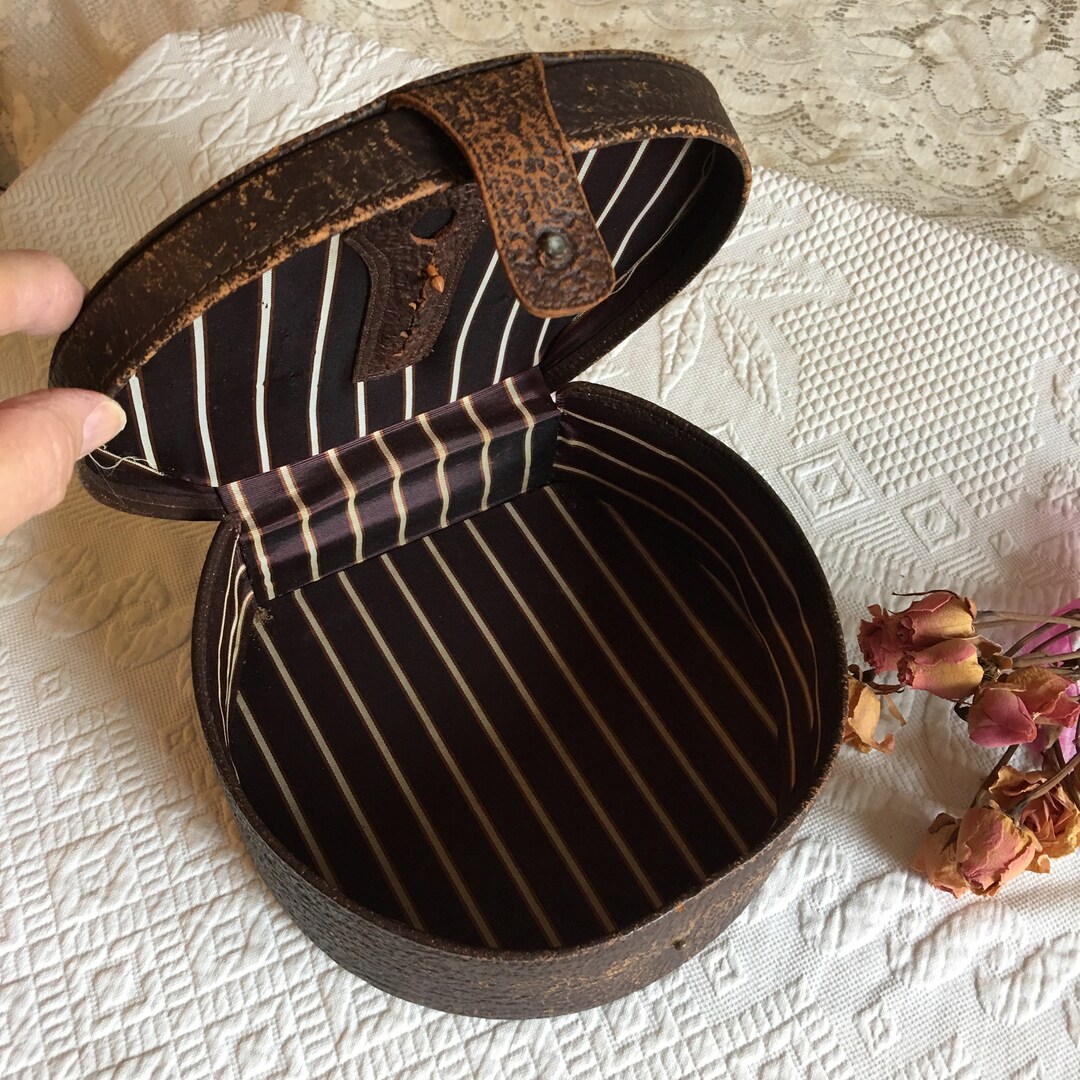 Antique Victorian Collar Box. Textured Leather Box With Silk Tie Type ...