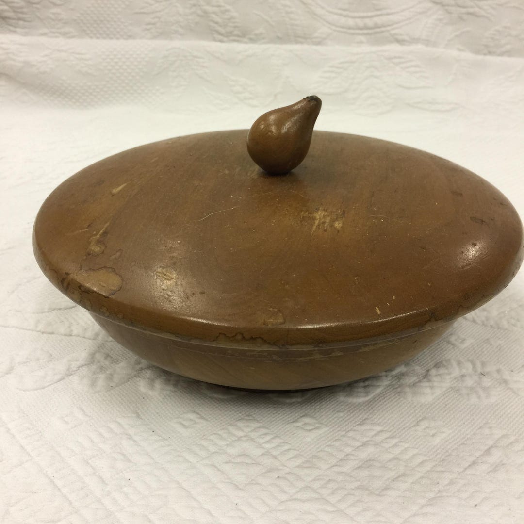 Vintage Quaker Solid American Walnut Bowl and Lid With Acorn Style Knob ...