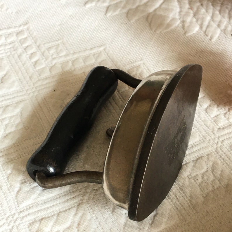 Vintage Dover USA Sad Iron Miniature Real Iron. Wooden Handle and Cast ...