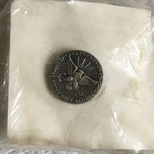 Vintage U.S. Navy Retirement 20 Years Military Pin. Silver Tone Round ...