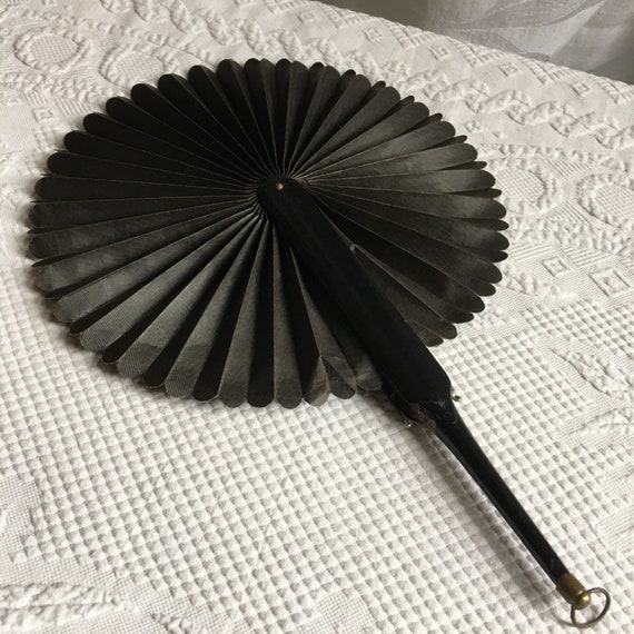 Antique Cockade Victorian Mourning Folding Fan. 360 D… - Gem