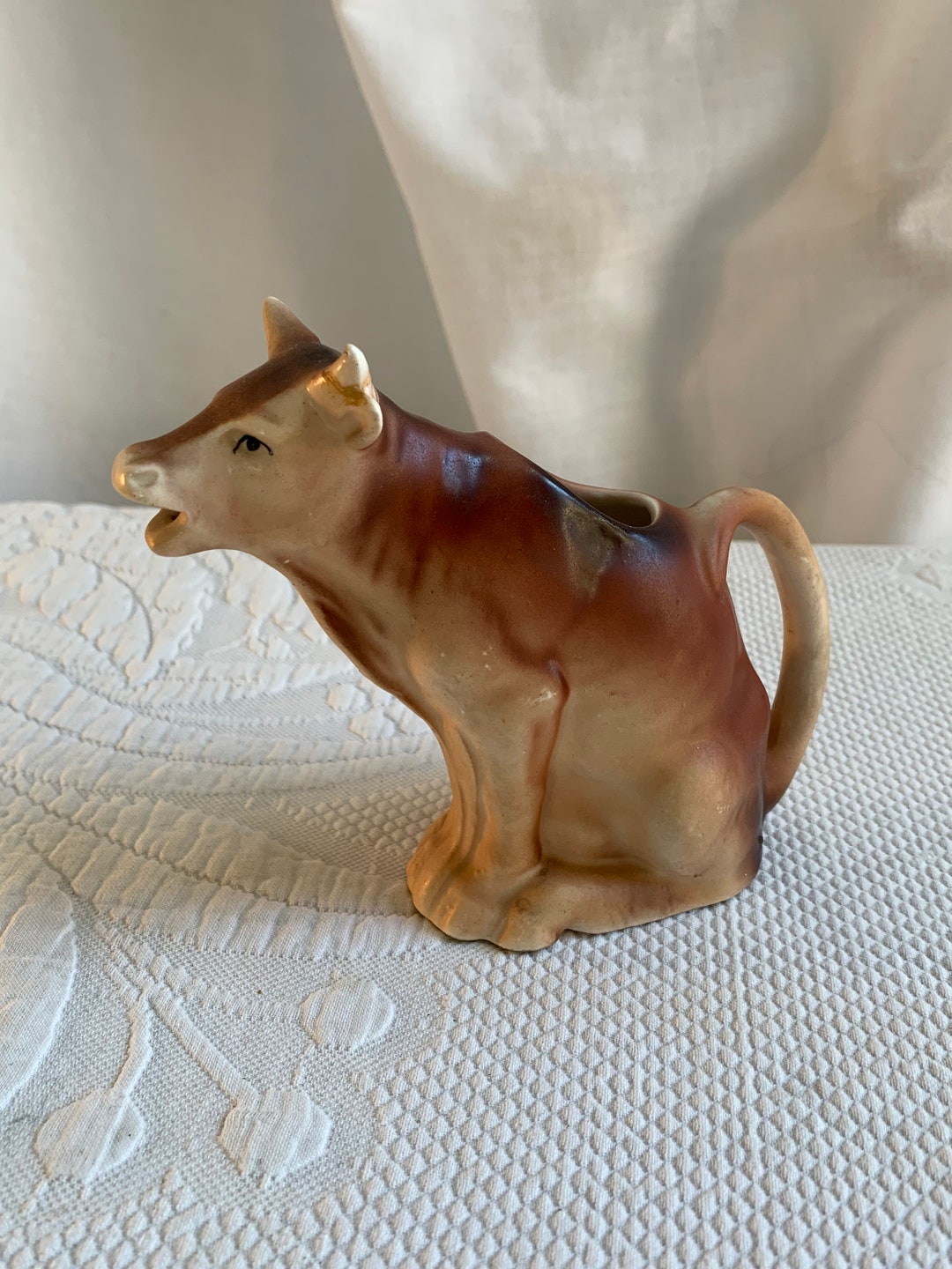 Vintage 1940s Porcelain Sitting Cow Cream Pitcher. Tail Handle, Mouth ...
