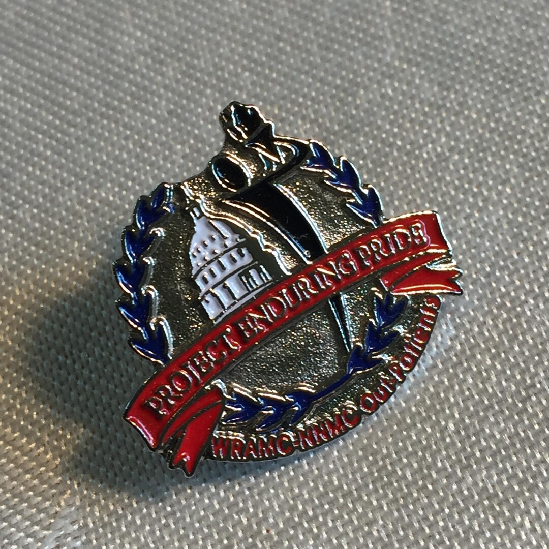 Vintage WRAMC-NNMC Pin. Marine Corps Wounded Warrier Out-patient ...